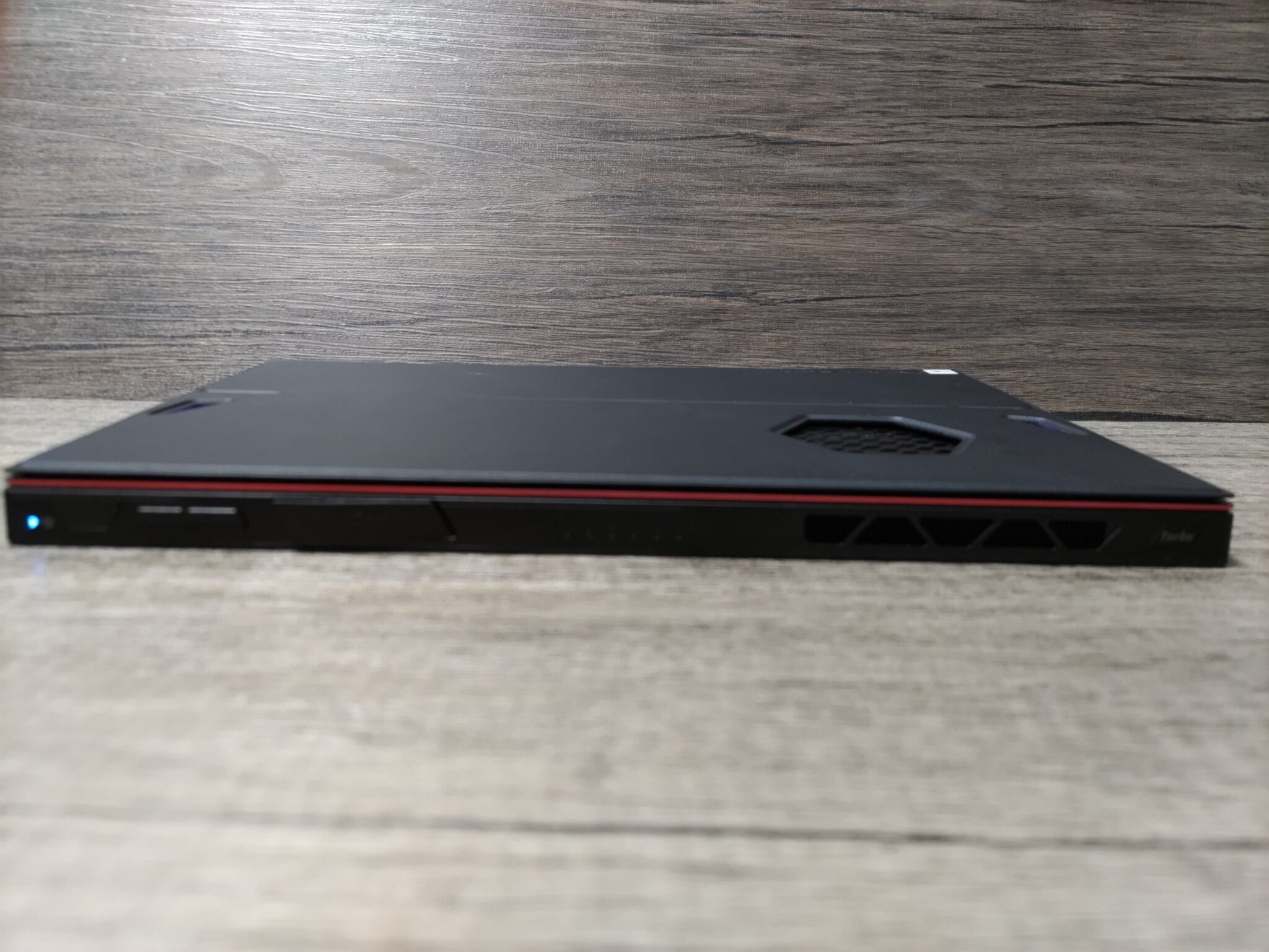 「ONEXPLAYER X1」レビュー。Core Ultra搭載で大画面でリフレッシュレート120hzだそうです。 | ネスさんの趣味とかなんとなくのブログ